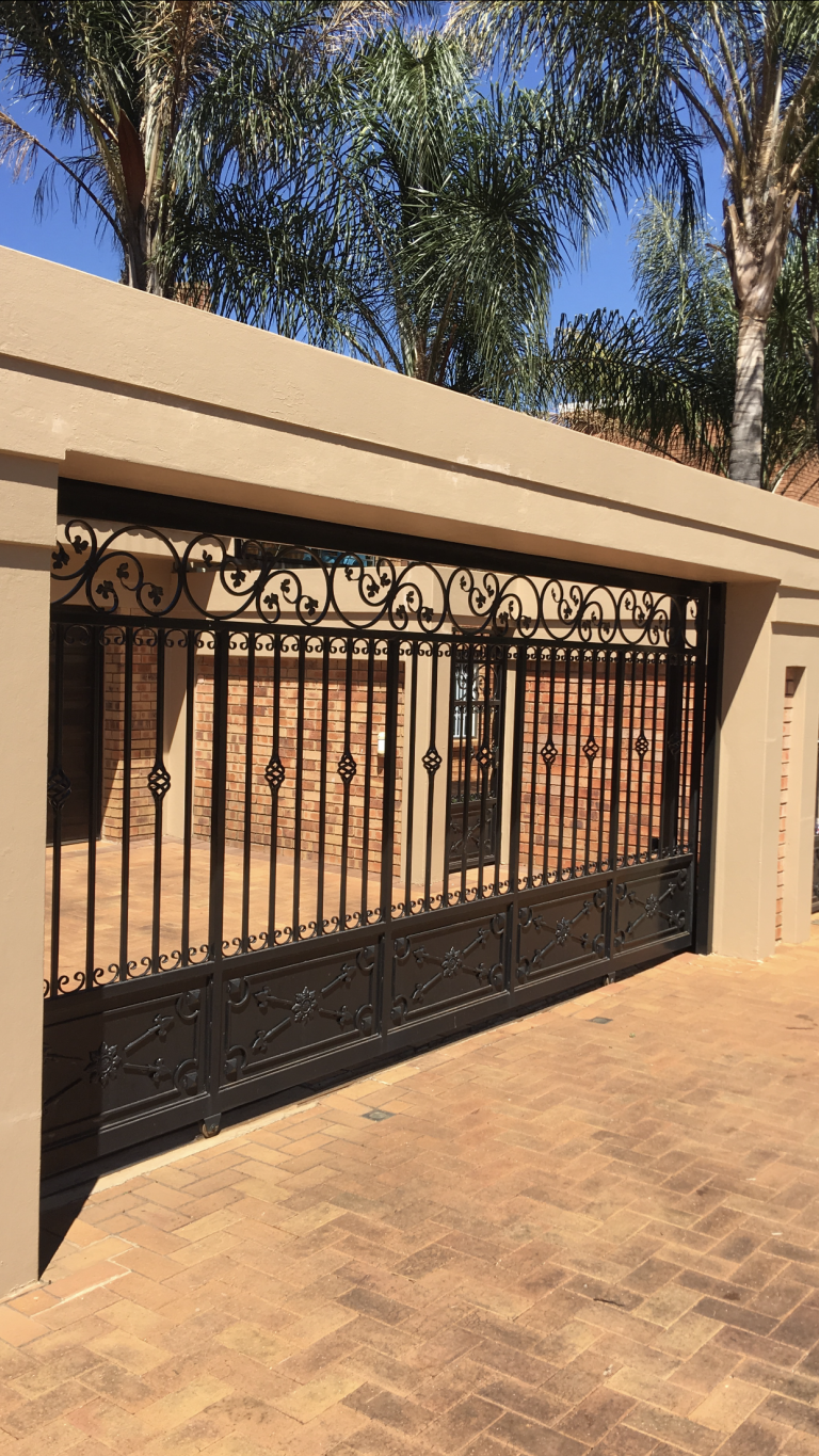 Sliding Driveway gate prices, and designs in Africa, Amazing - Amazing ...